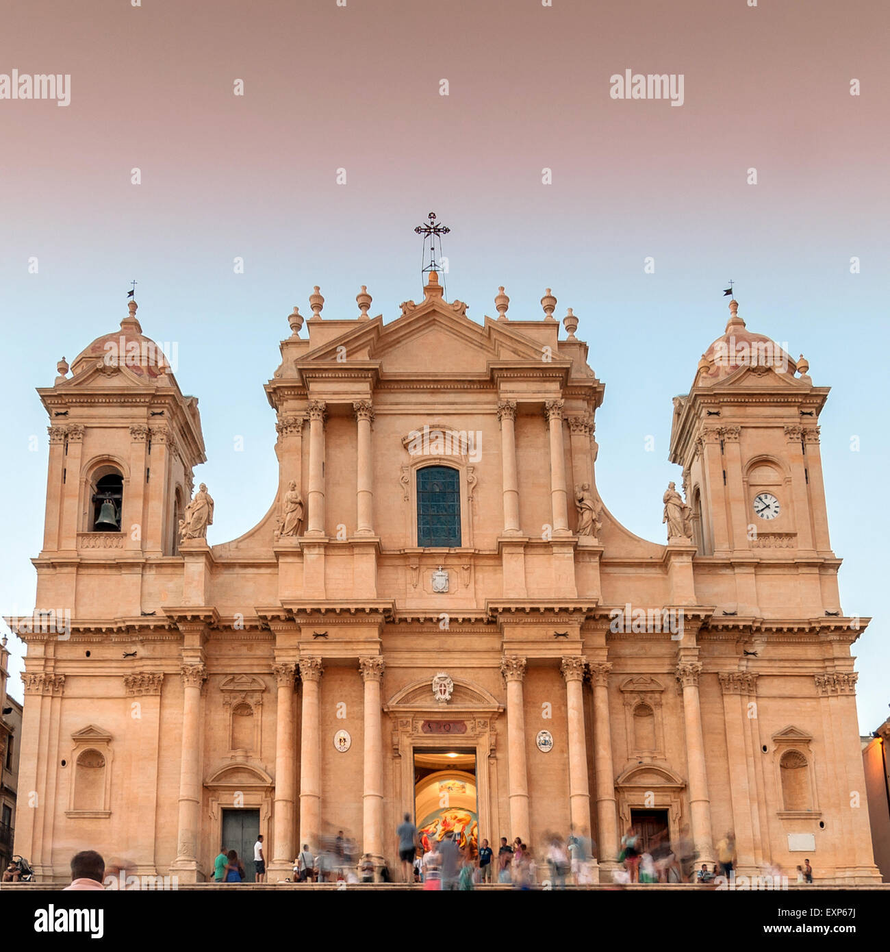 Noto italy hi-res stock photography and images - Alamy