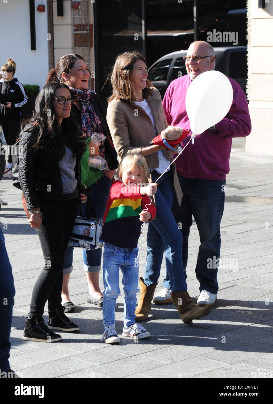 Jamie Oliver seen out in London Featuring: Jools Oliver Where: London ...