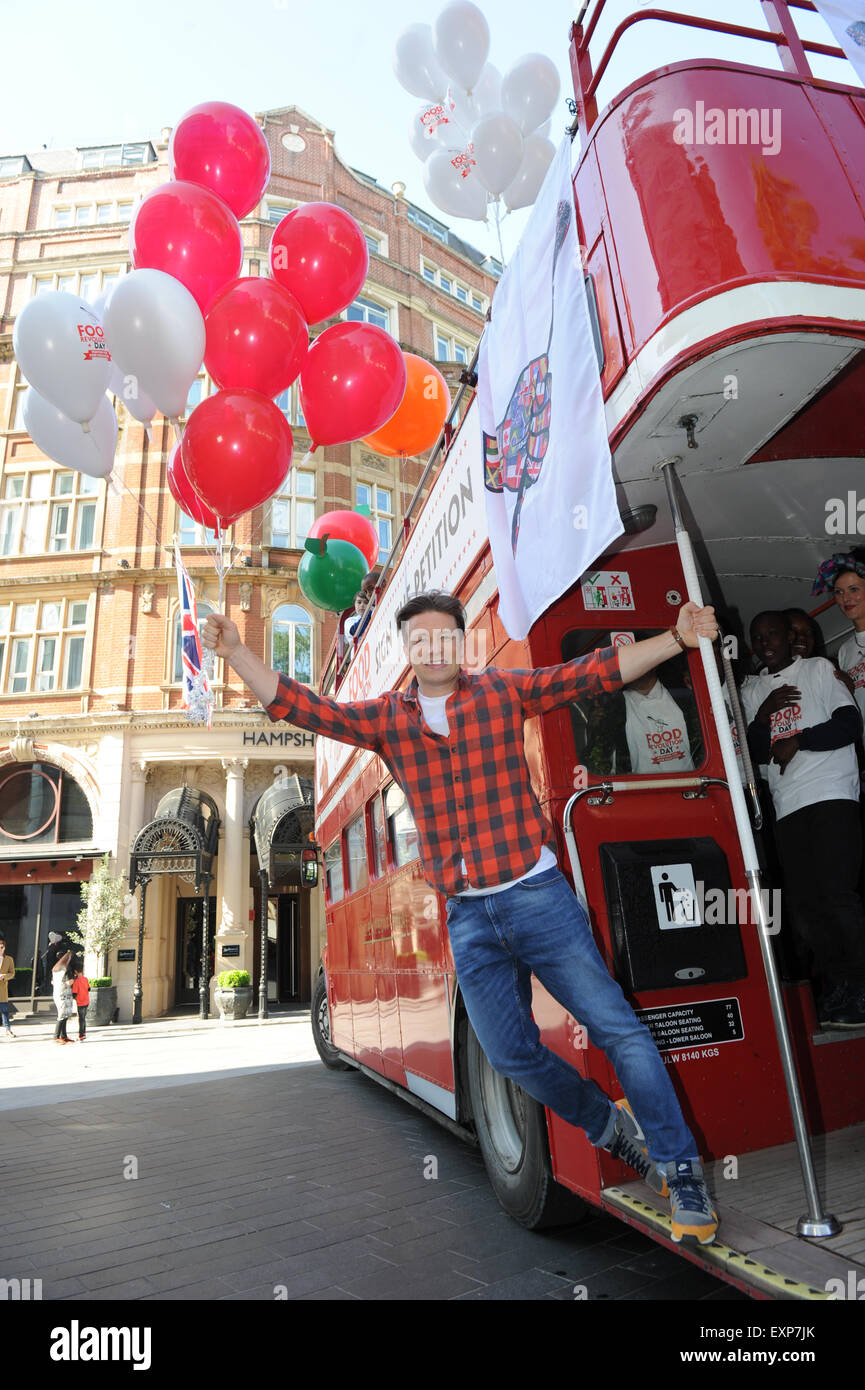Jamie Oliver seen out in London Featuring: Jamie Oliver Where: London ...