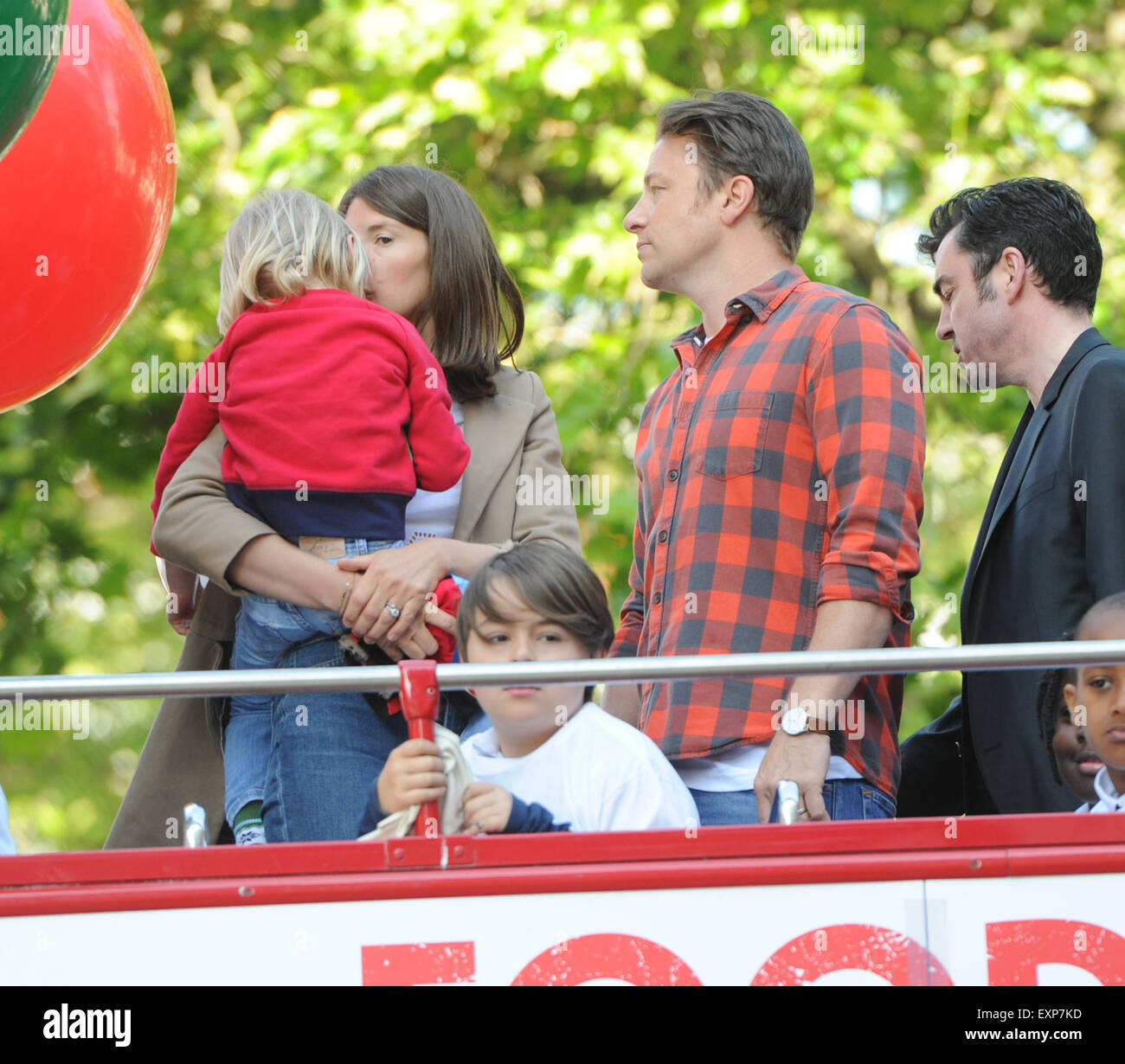 Jamie Oliver seen out in London Featuring: Jools Oliver, Jamie Oliver ...