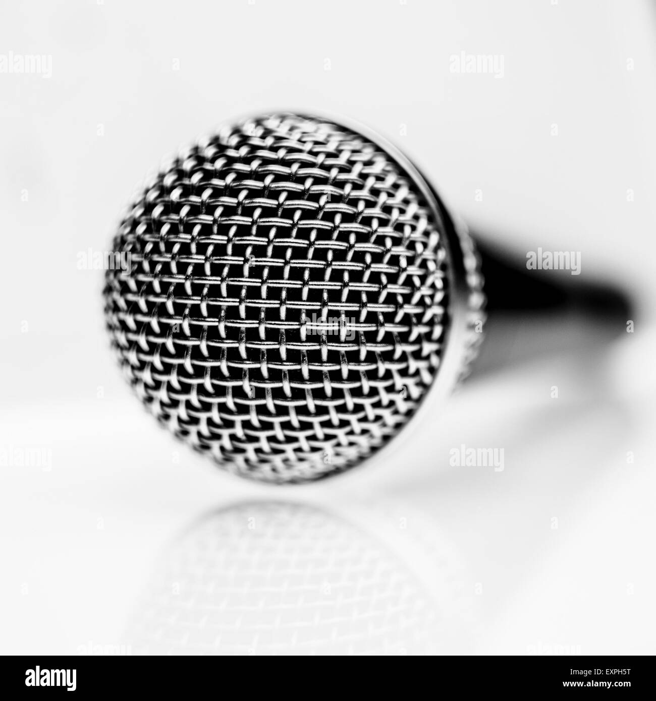 Vocal mic hi-res stock photography and images - Alamy
