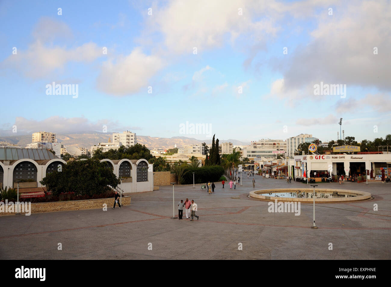 Moroccan architecture square hi-res stock photography and images - Alamy