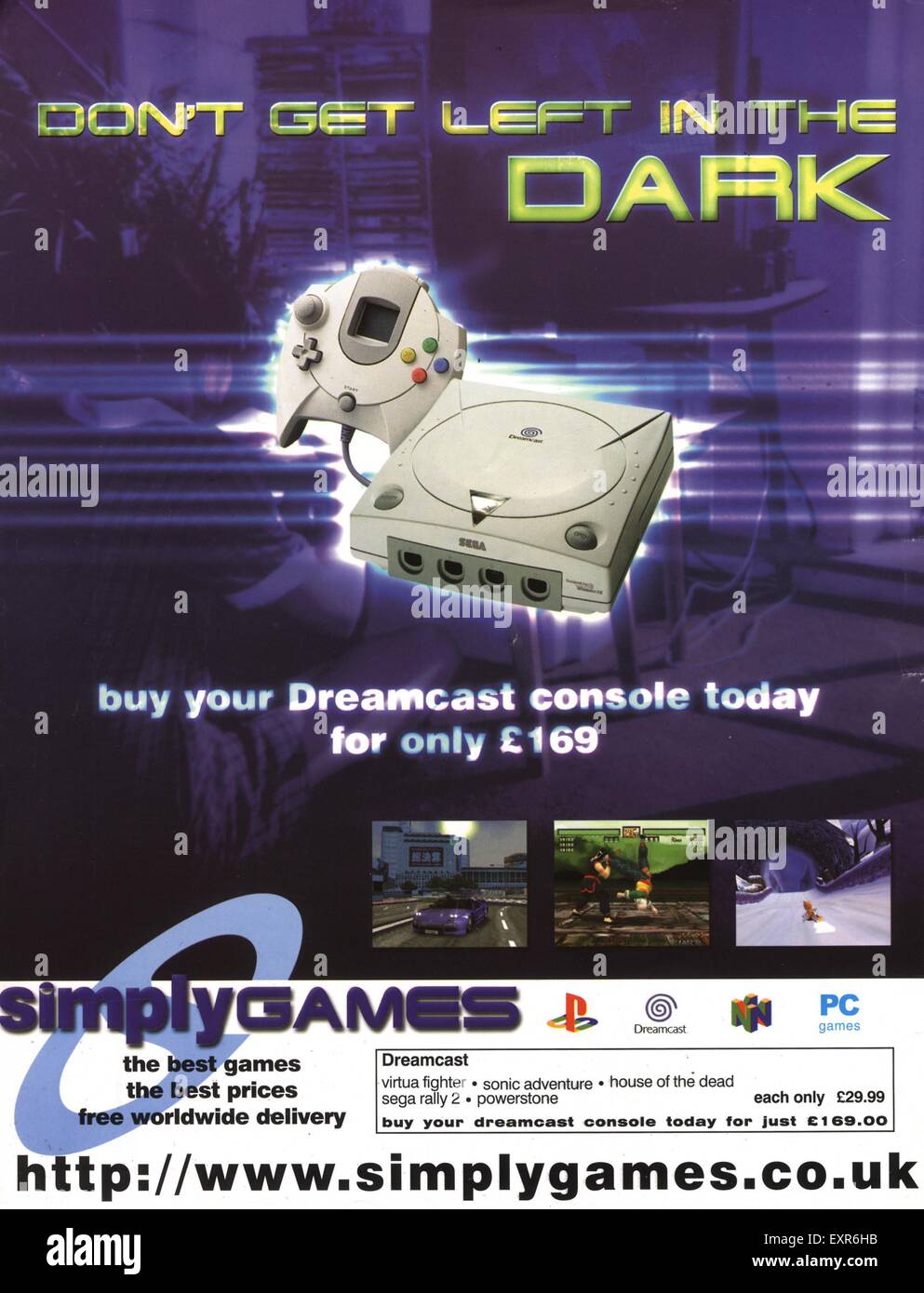 2000s UK Simply Games Magazine Advert Stock Photo - Alamy
