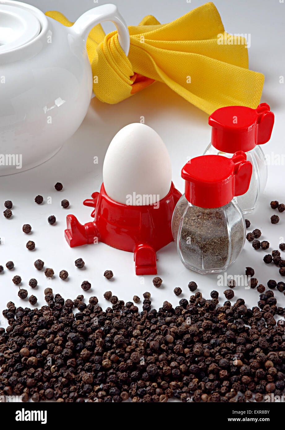 Egg and peppers hi-res stock photography and images - Alamy