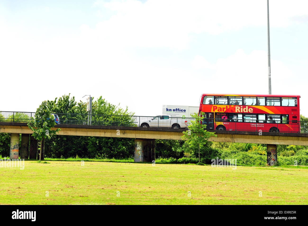 Park and ride bus hi-res stock photography and images - Alamy