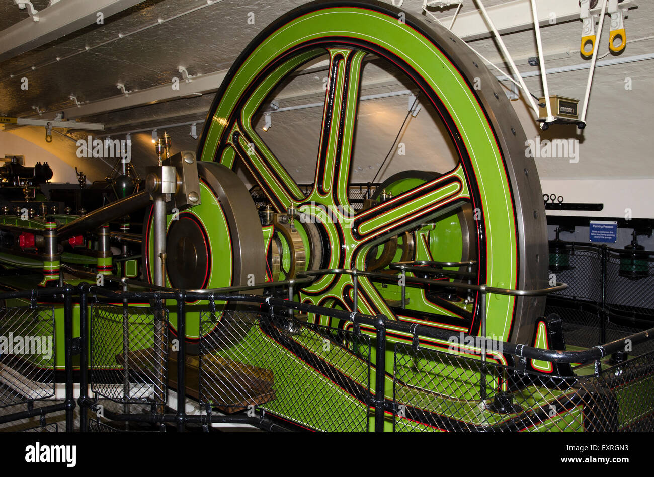 tower bridge steam engine wheel river thames london Stock Photo - Alamy