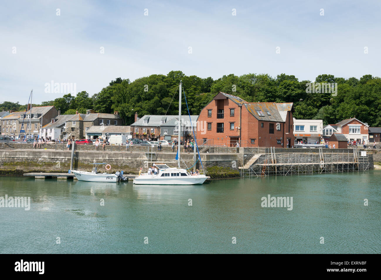 Padstow docks hi-res stock photography and images - Alamy
