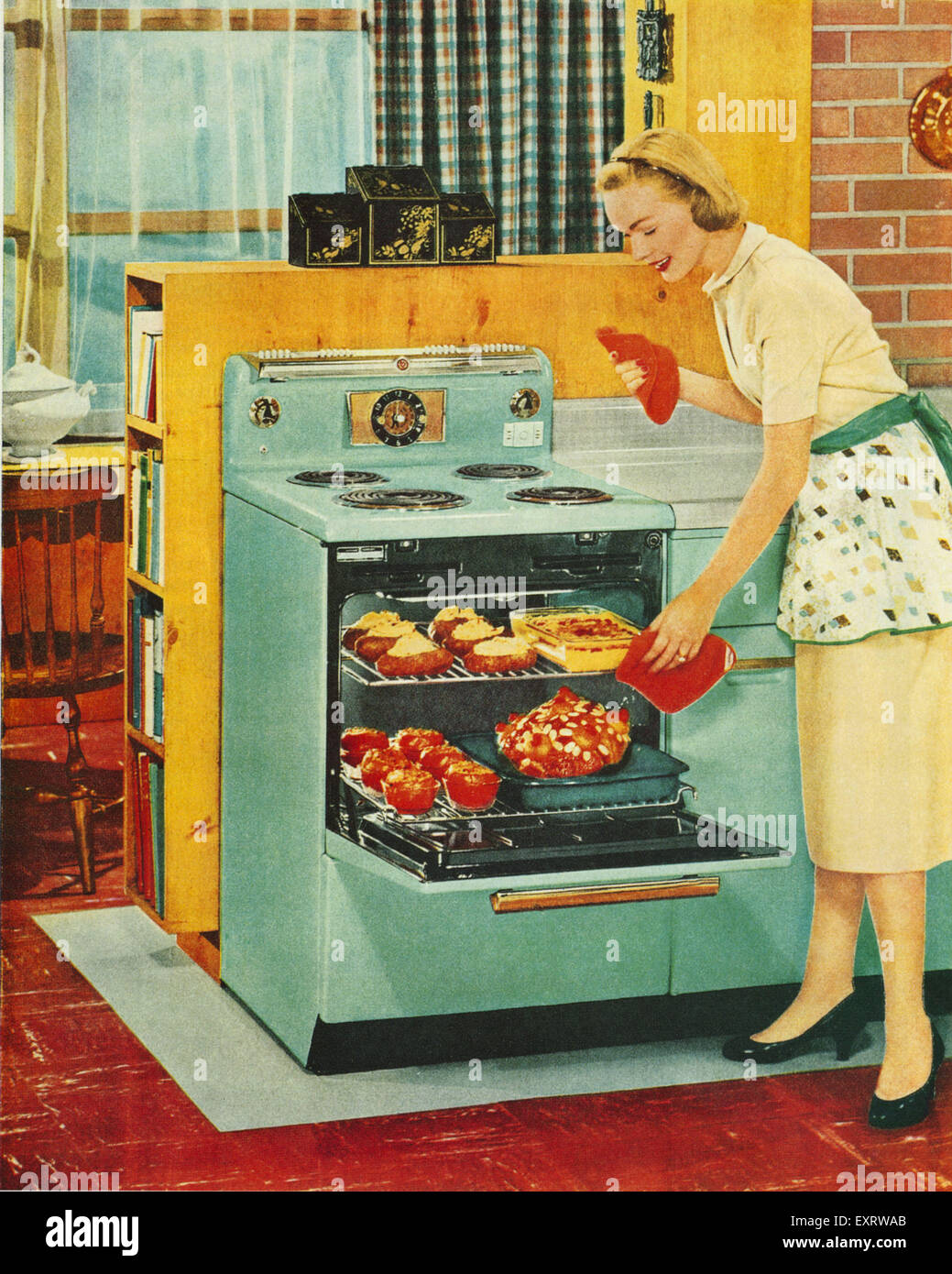 1950s advert woman cooking hi-res stock photography and images - Alamy