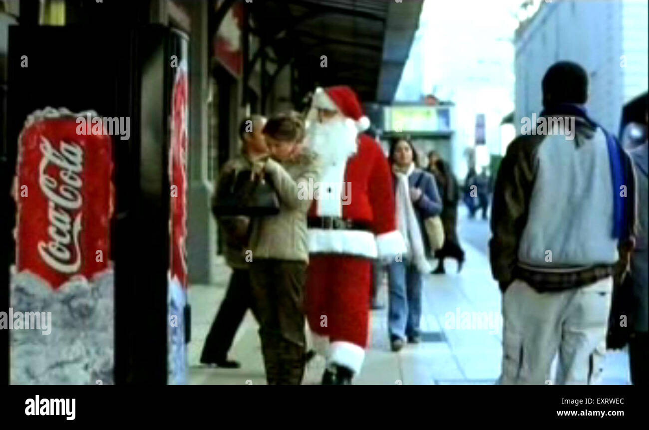 2000s UK Coca-Cola TV Advert (Grab Stock Photo - Alamy