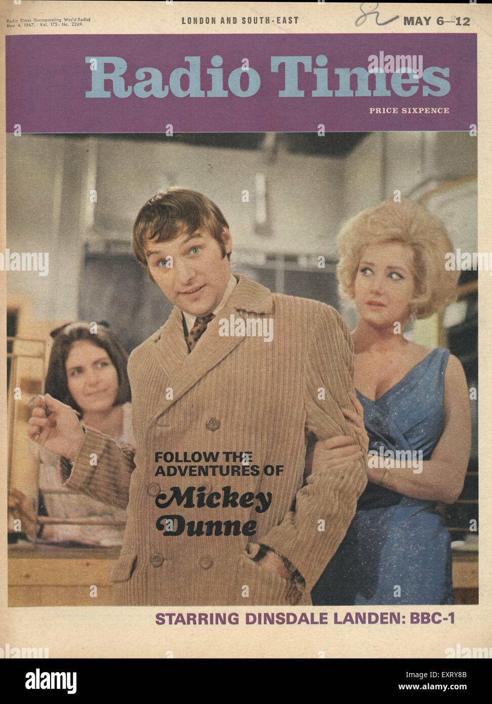 Cover of radio times hi-res stock photography and images - Alamy