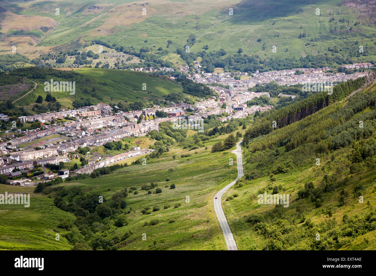 Linear settlement pattern in valley hi-res stock photography and images ...