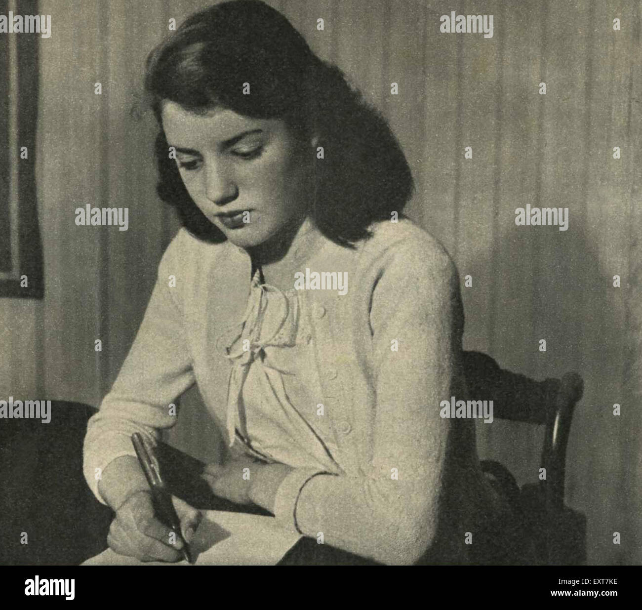 1950 girl hi-res stock photography and images - Alamy