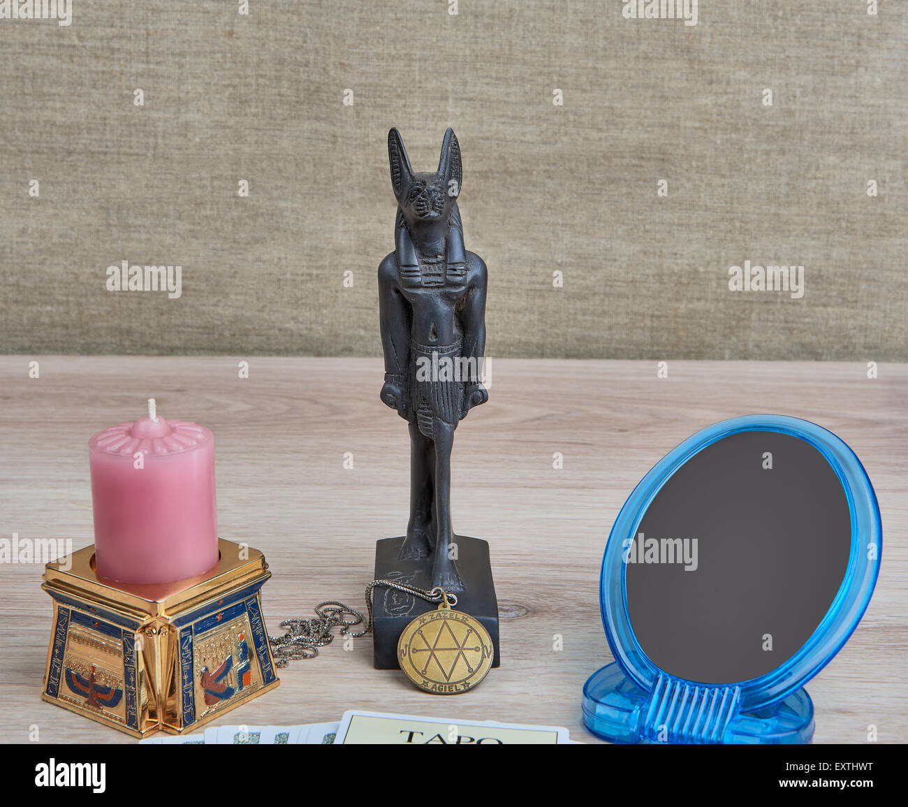 Egyptian cult mirror hi-res stock photography and images - Alamy