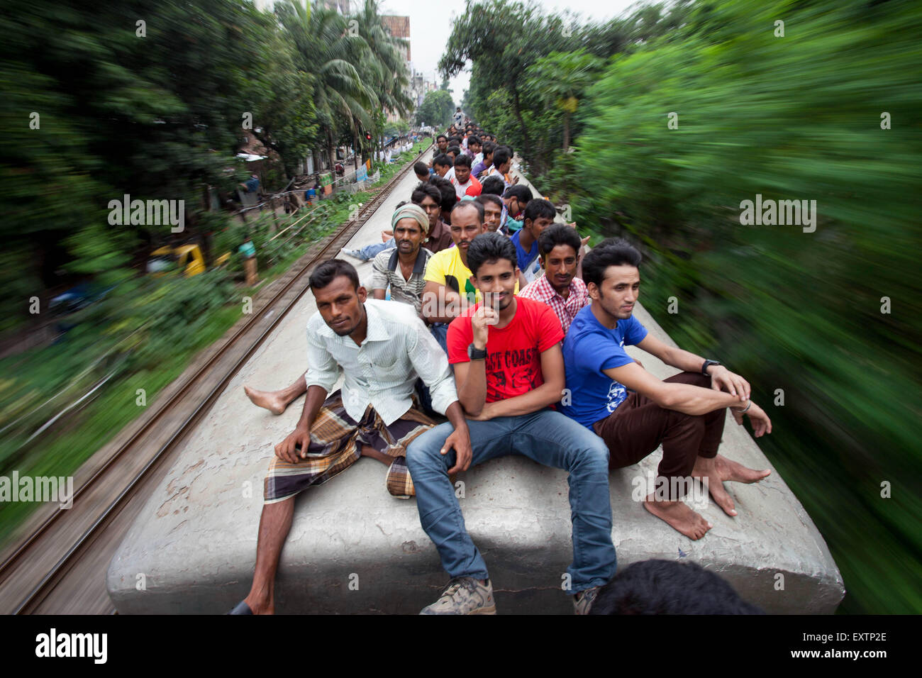 Dhaka, Bangladesh. 16th July, 2015. Muslim Homebound people crowd on ...