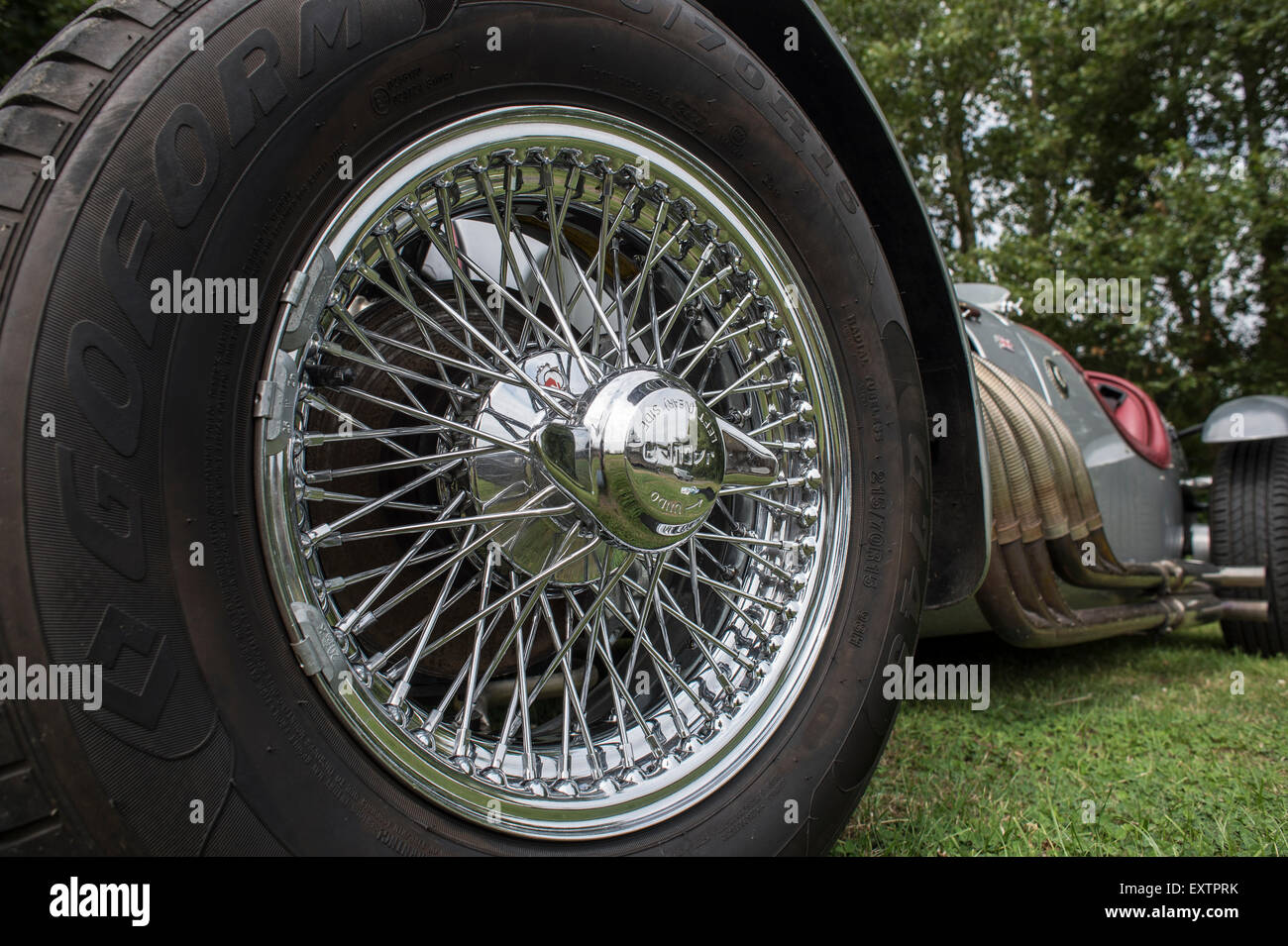 Chrome wire wheels hi-res stock photography and images - Alamy