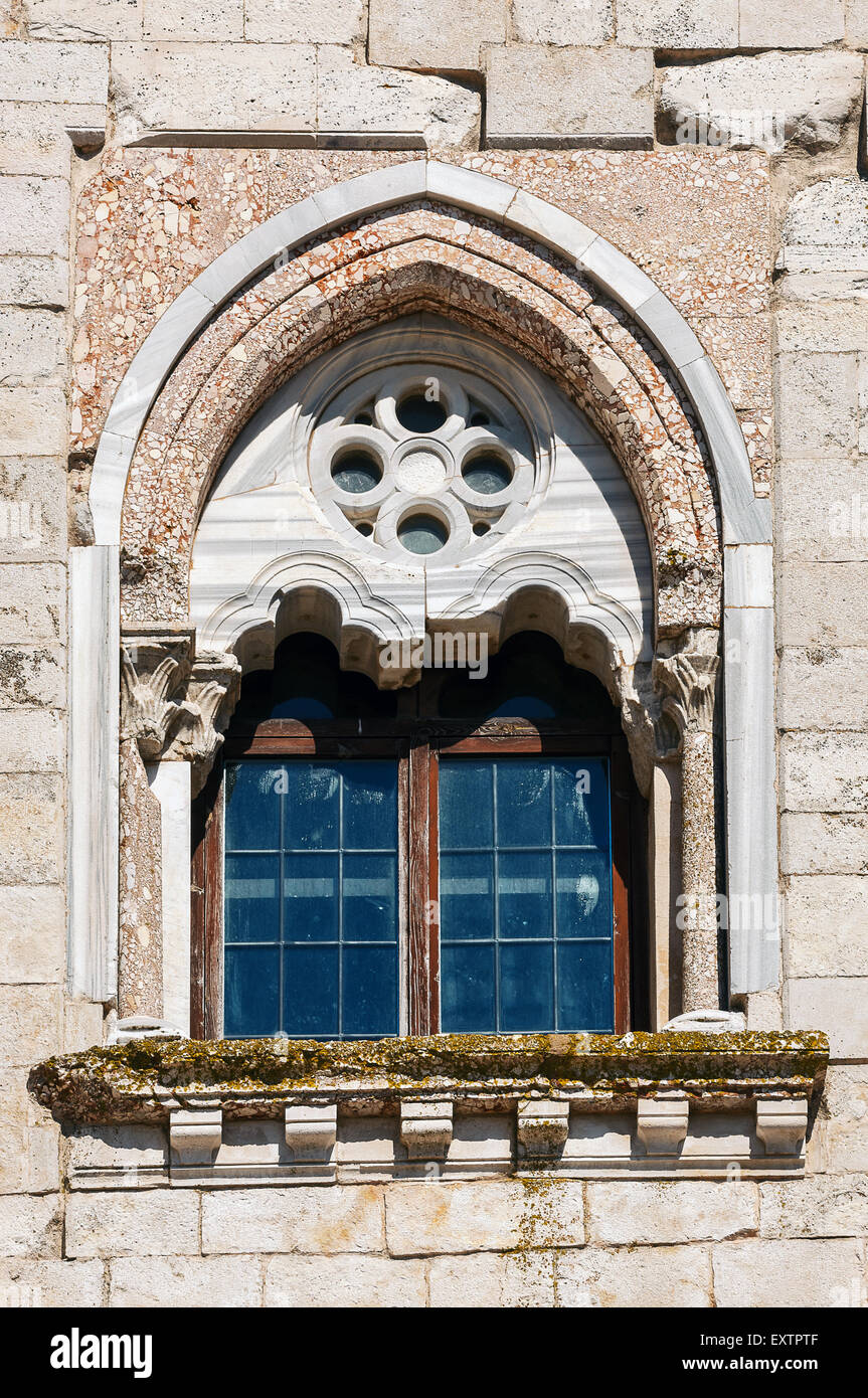 Italy Apulia Castel del Monte - The castle of Federico II di Svevia ...