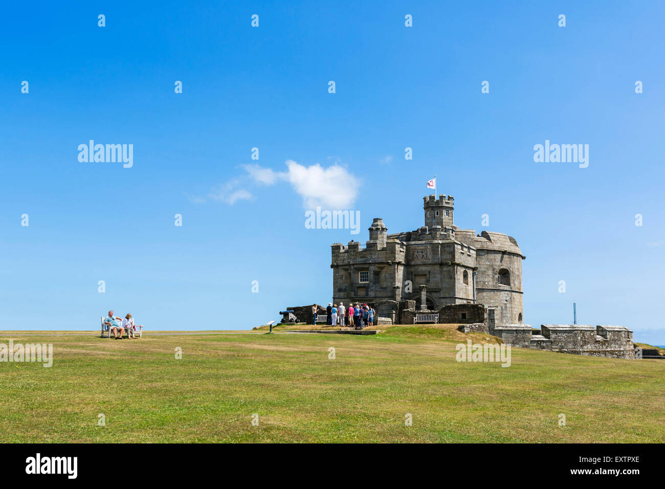 Pendennis castle cornwall historic hi-res stock photography and images ...