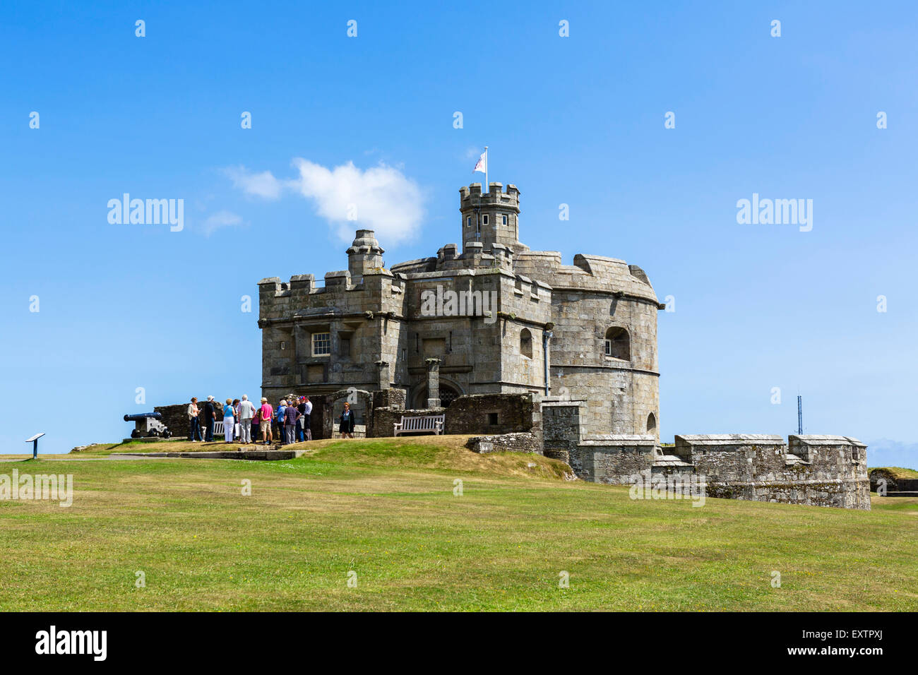 Pendennis castle cornwall historic hi-res stock photography and images ...