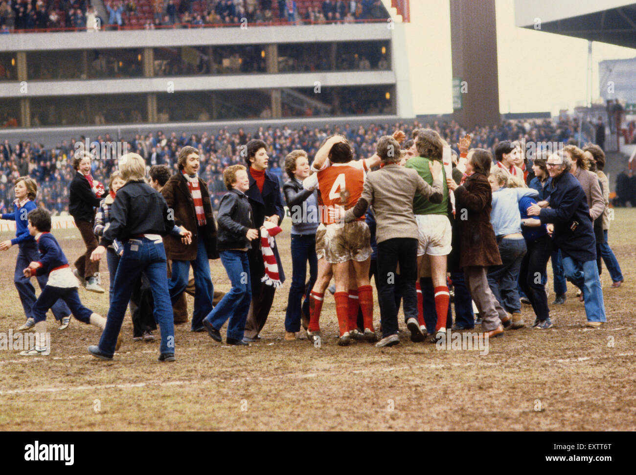 Football fans uk 1979 hi-res stock photography and images - Alamy