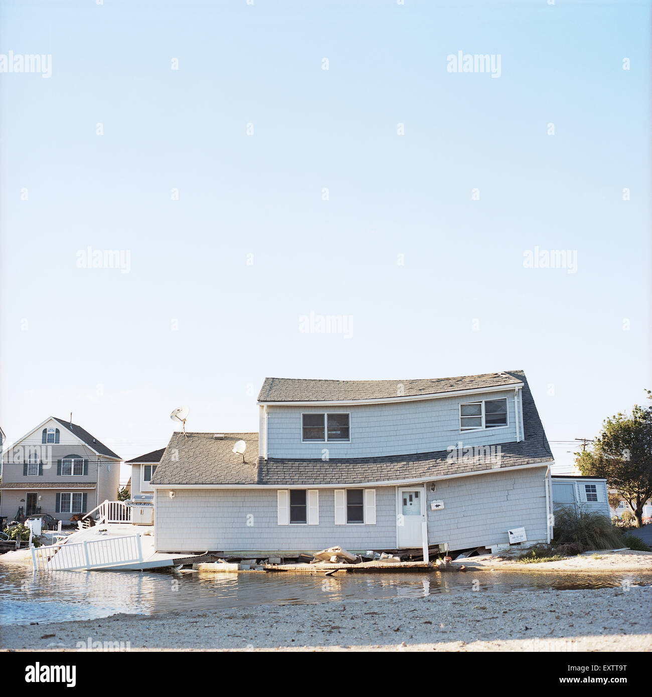 Home Sinking into water inlet on August 14, 2013 in Ortley Beach New ...