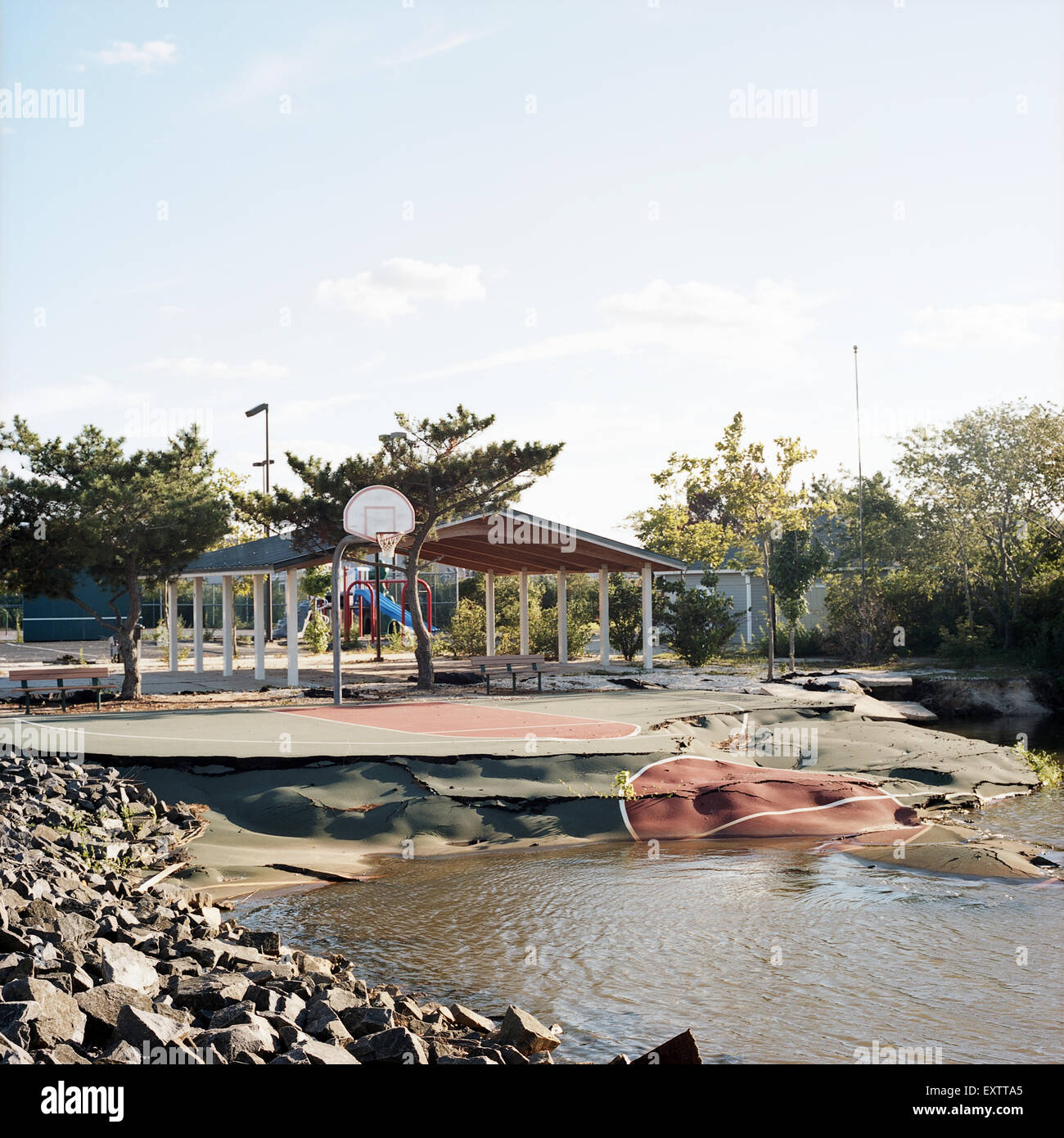 Basketball court on seaside hi-res stock photography and images - Alamy