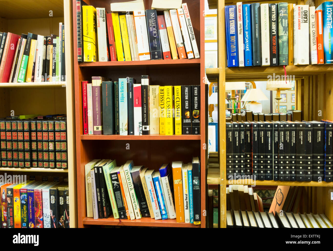 Books secondhand hi-res stock photography and images - Alamy