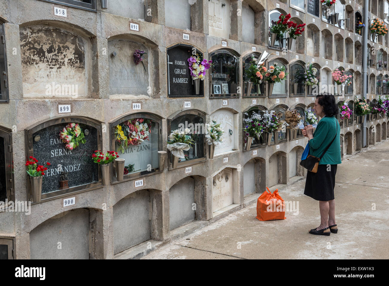 columbarium wall at Poblenou Cemetery - Cementiri de l'Est (East ...