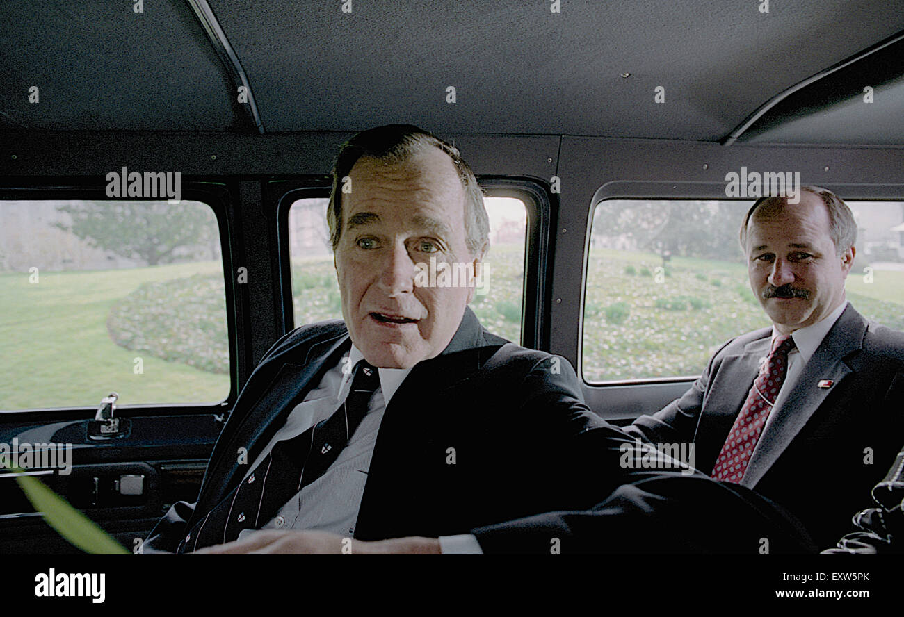 President George H.W. Bush hitches a ride back to the White House in ...