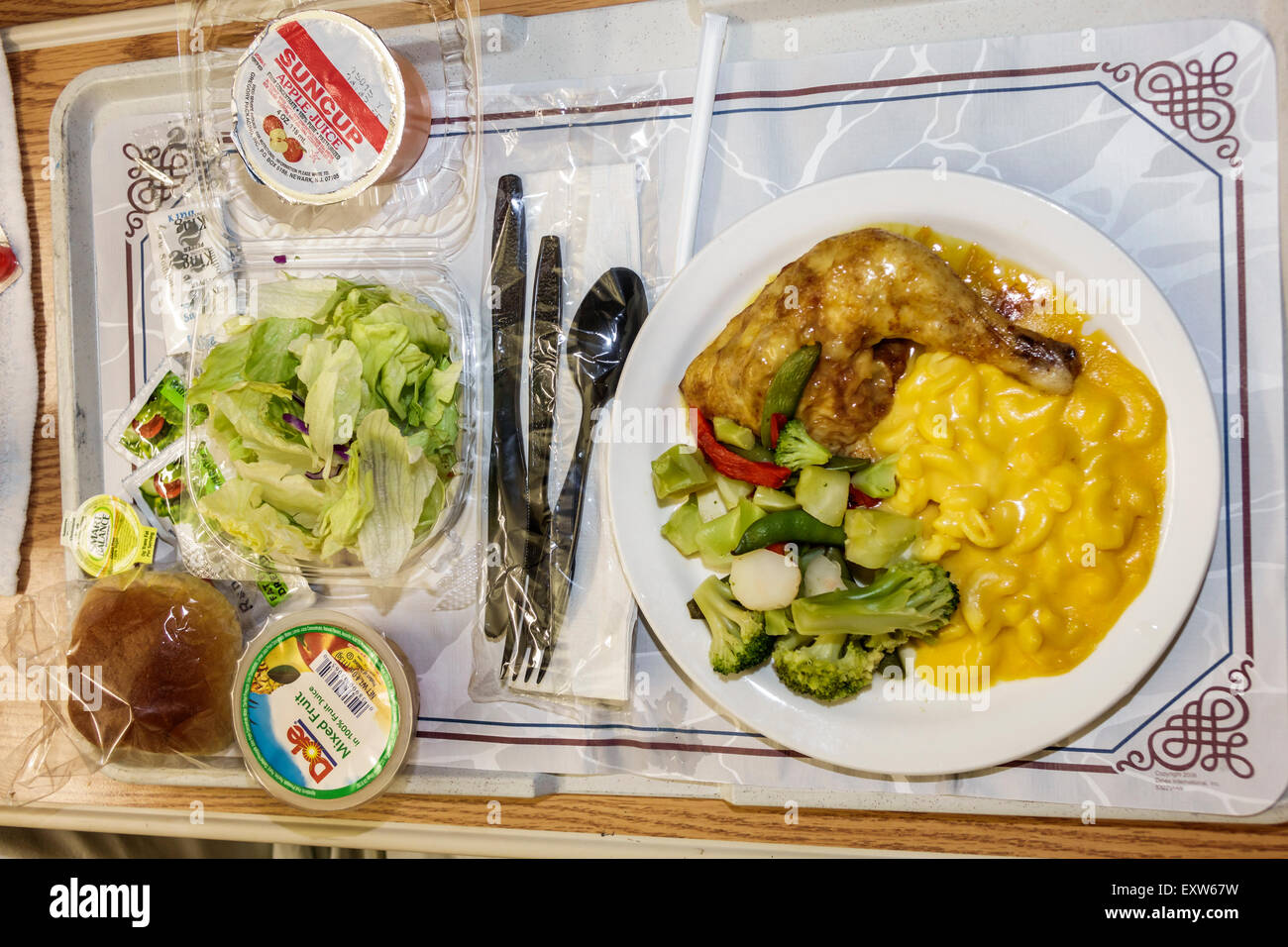 Hospital food tray hi-res stock photography and images - Alamy