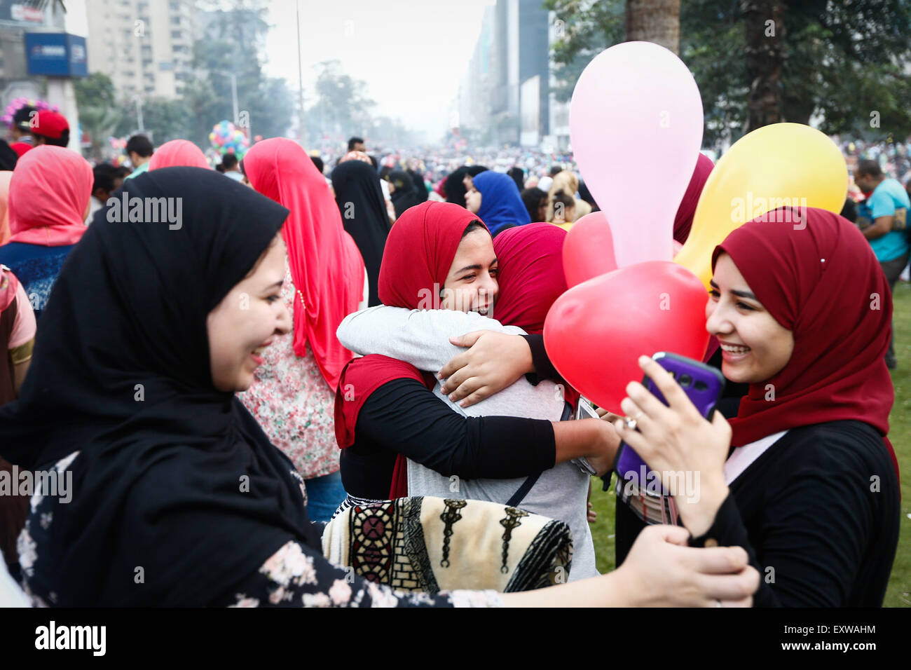 Egyptian girls hug hi-res stock photography and images - Alamy