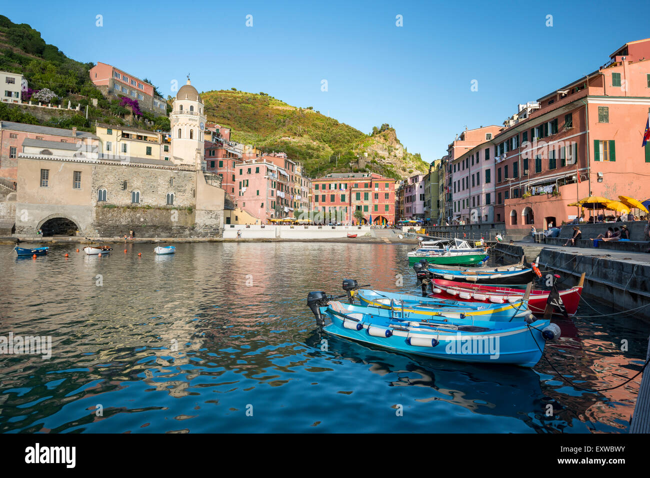 Fishing boats in the harbour, Vernazza, UNESCO World Heritage Site ...