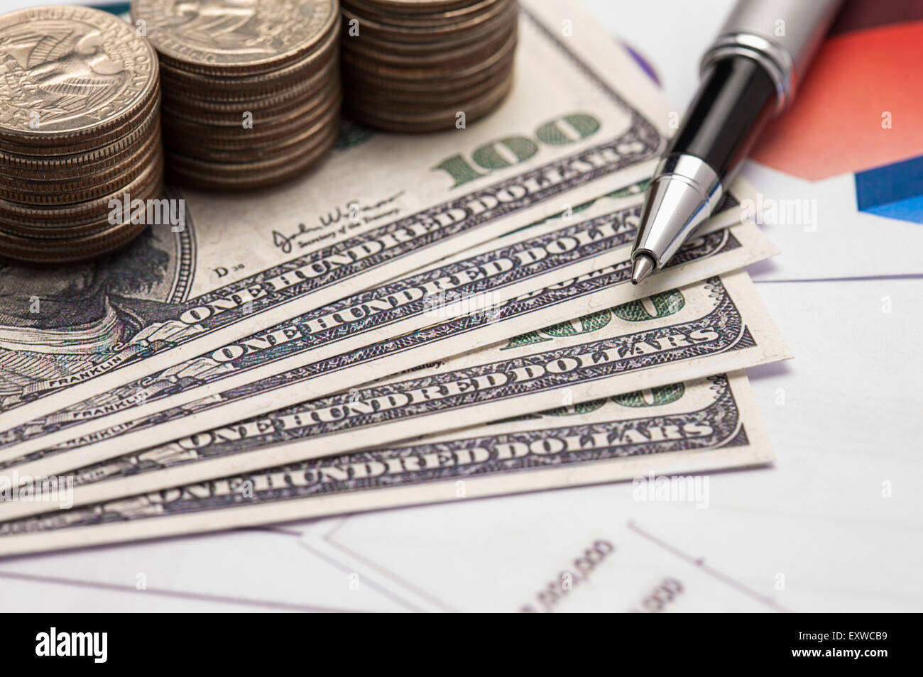 Finance comparison hi-res stock photography and images - Alamy