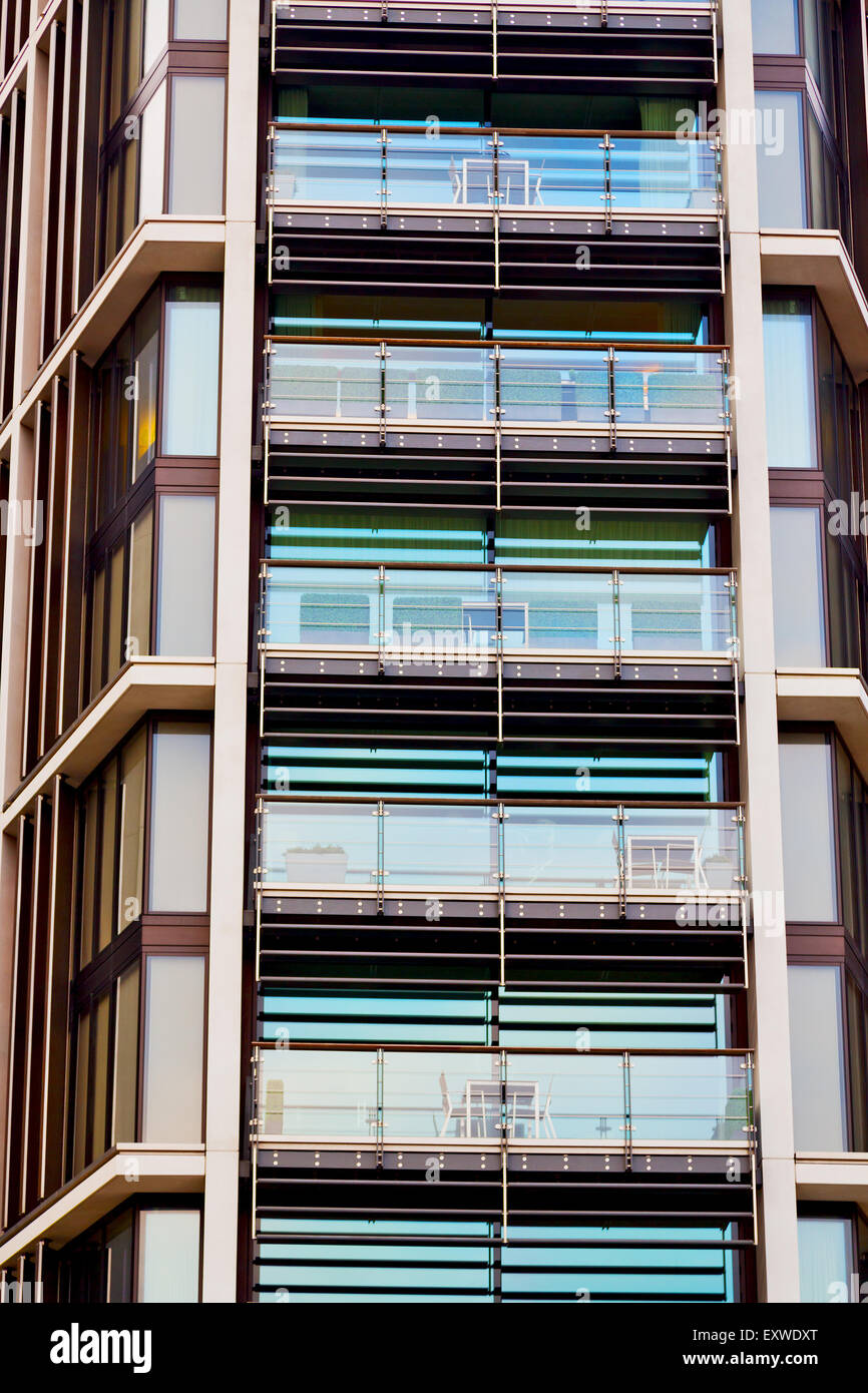 windows in the city of london home and office skyscraper building Stock ...