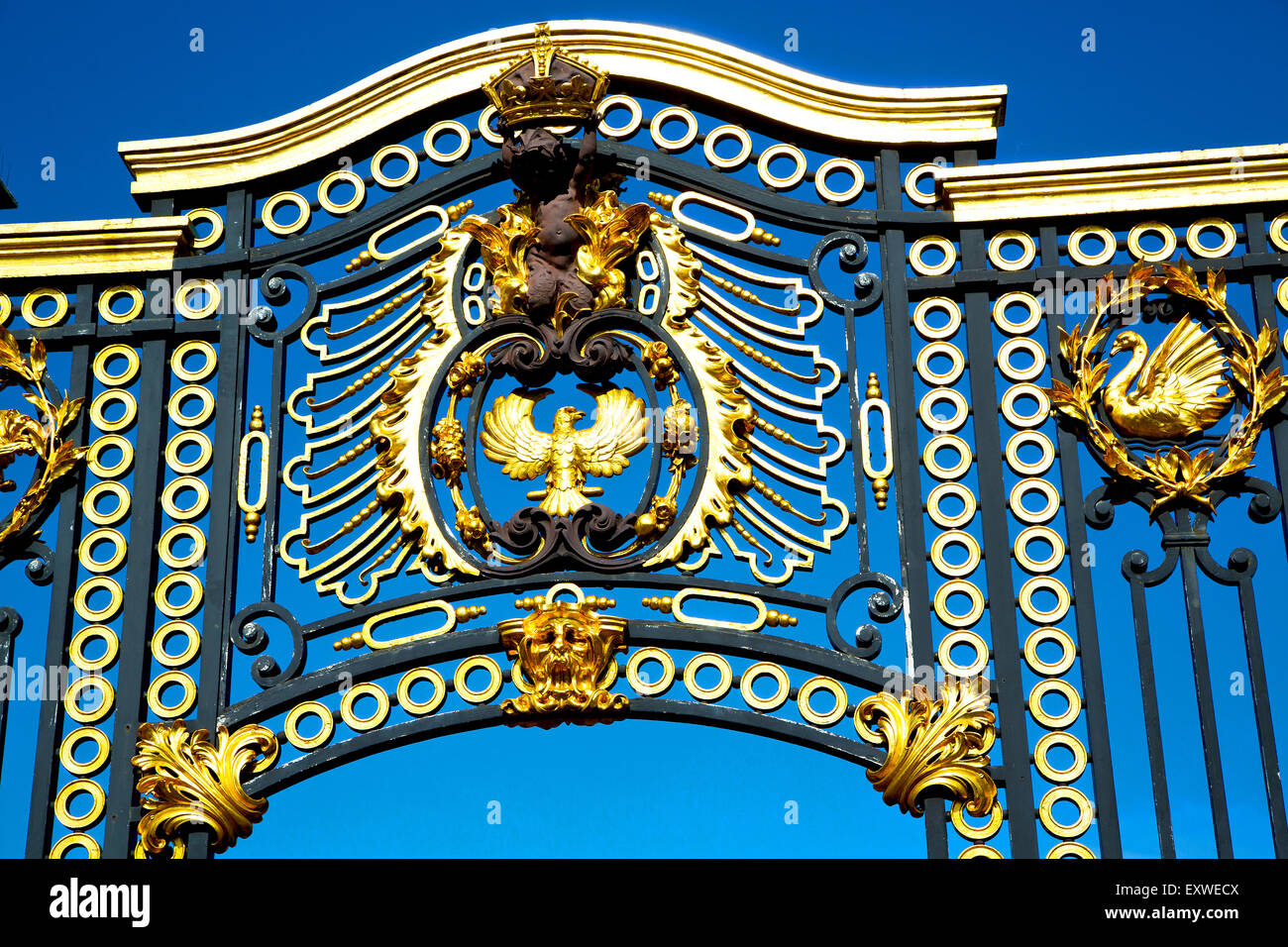 in london england the old metal gate royal palace Stock Photo - Alamy