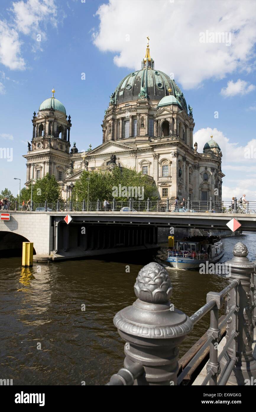 Berlin Cathedral and River Spree, Berlin, Germany Stock Photo - Alamy