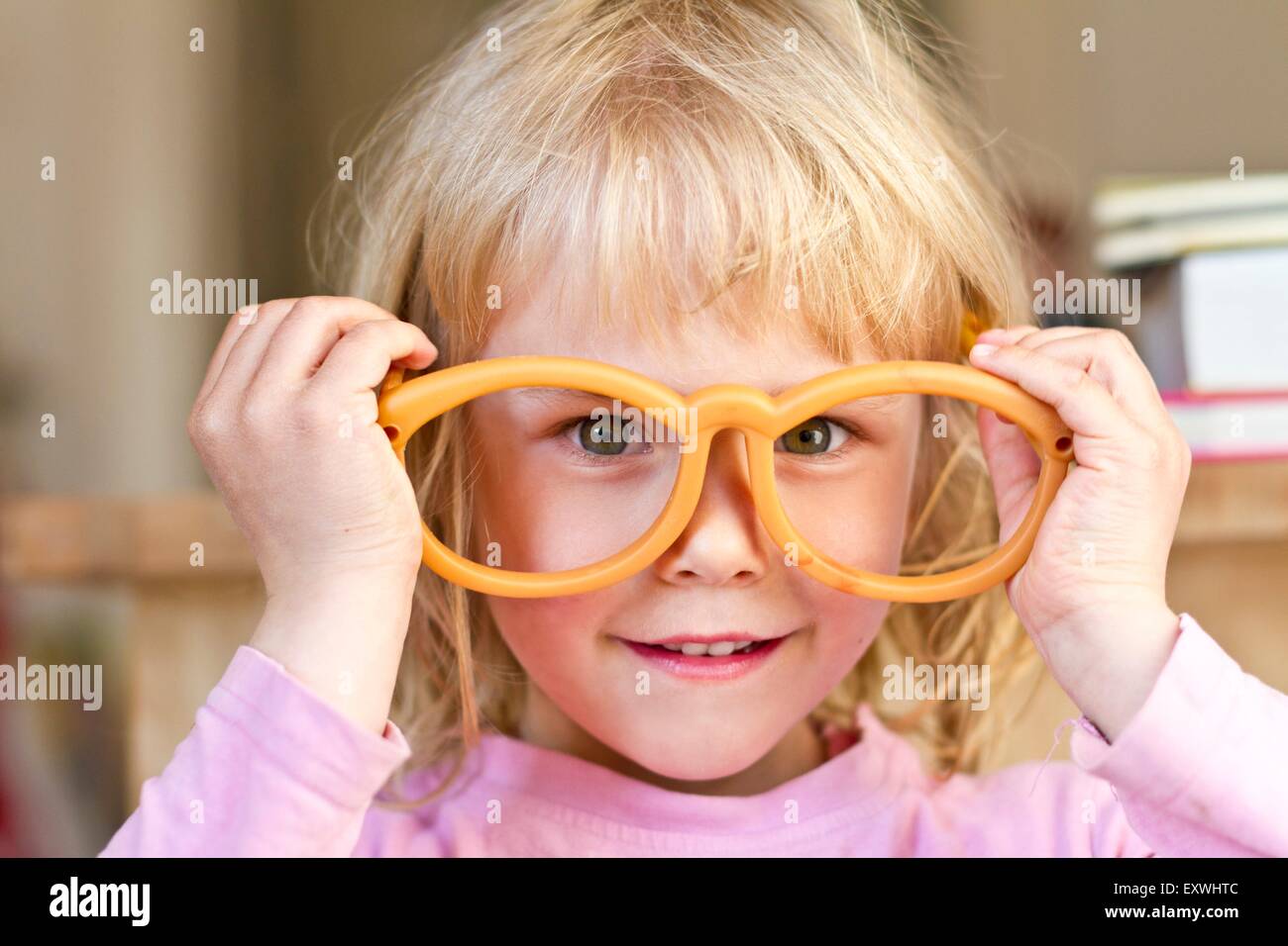 Glasses Facing High Resolution Stock Photography and Images - Alamy