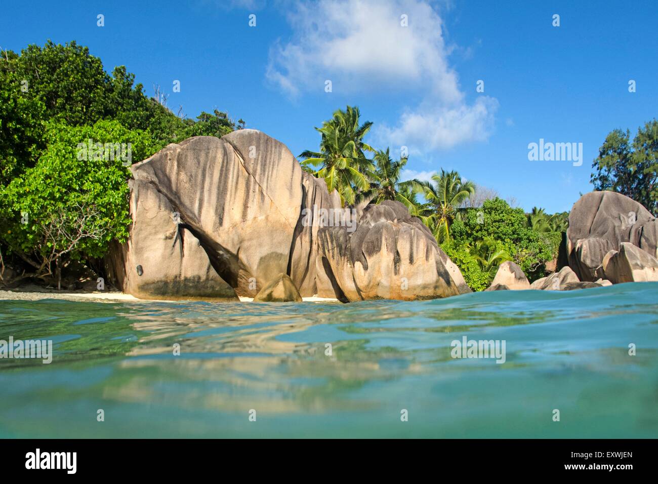 Geography travel seychelles la digue hi-res stock photography and ...