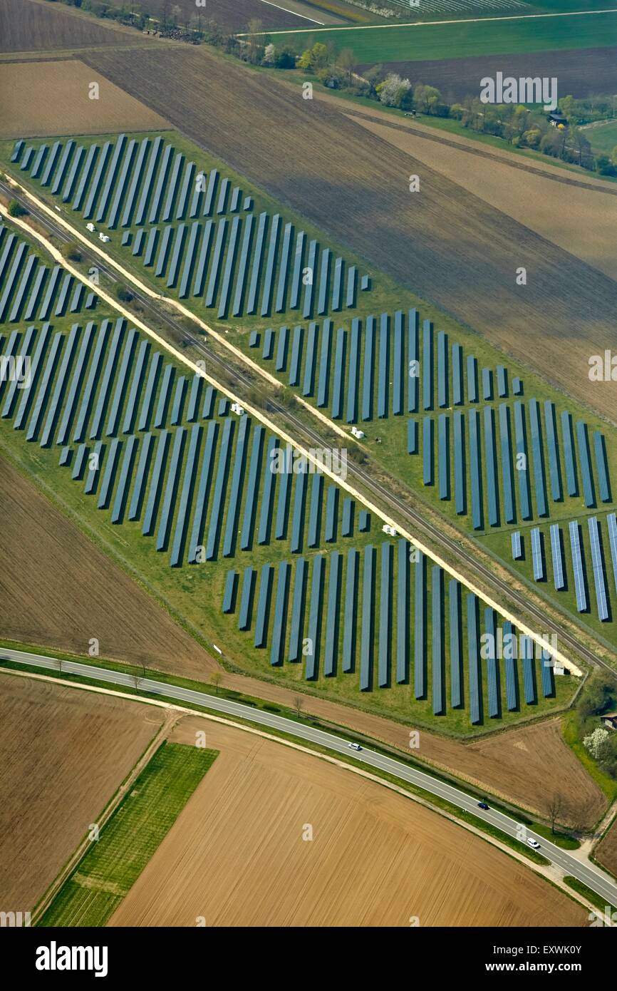 Solar fields hi-res stock photography and images - Alamy