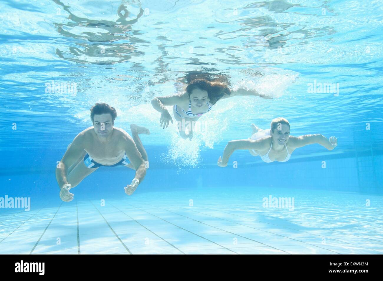 Women swimming pool diving hi-res stock photography and images - Alamy