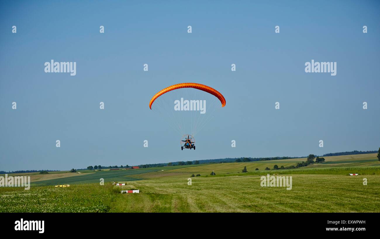 Paramotor trike landing, Baden-Wuerttemberg, Germany Stock Photo - Alamy