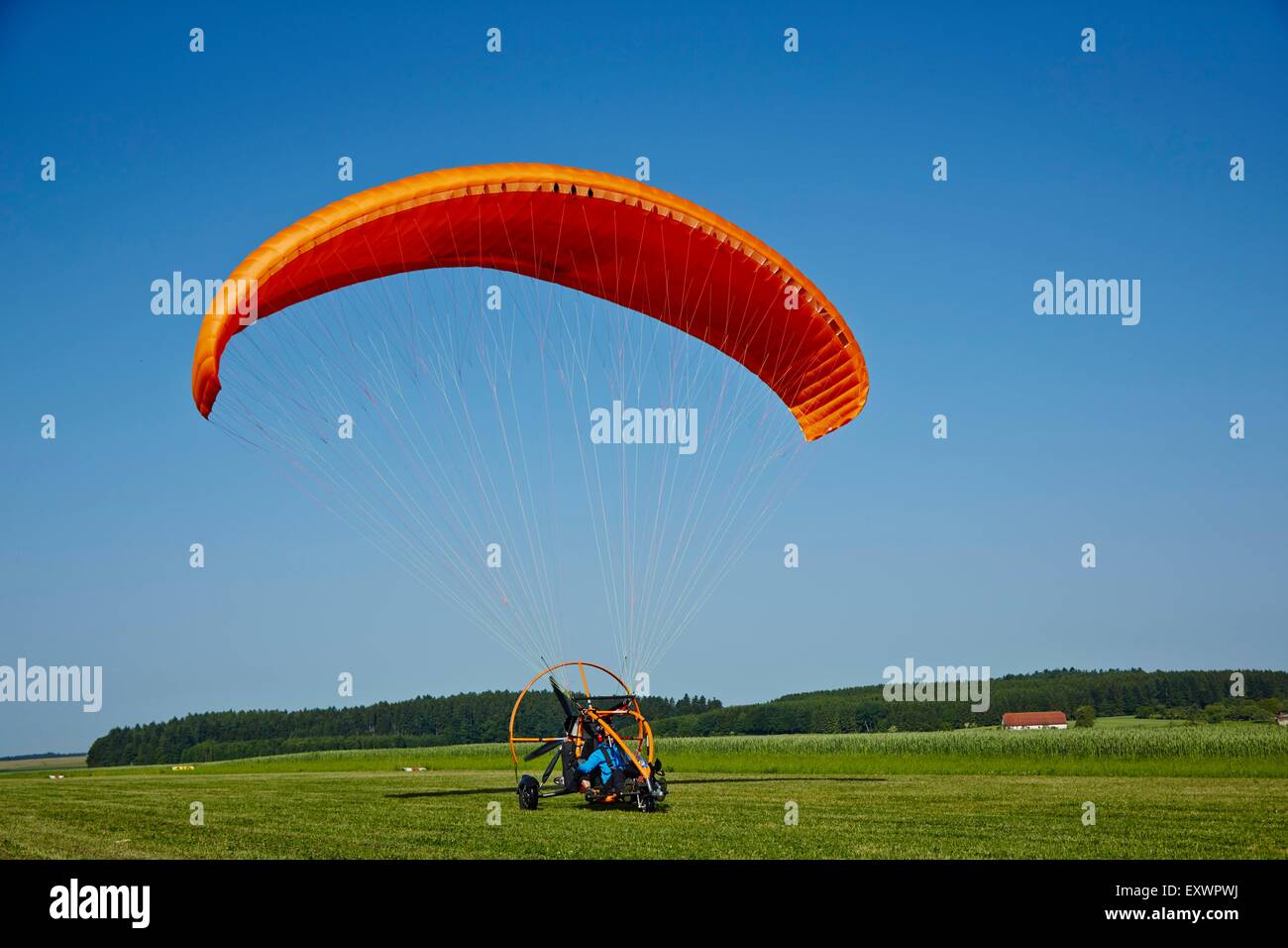 Paramotor trike landing, Baden-Wuerttemberg, Germany Stock Photo - Alamy
