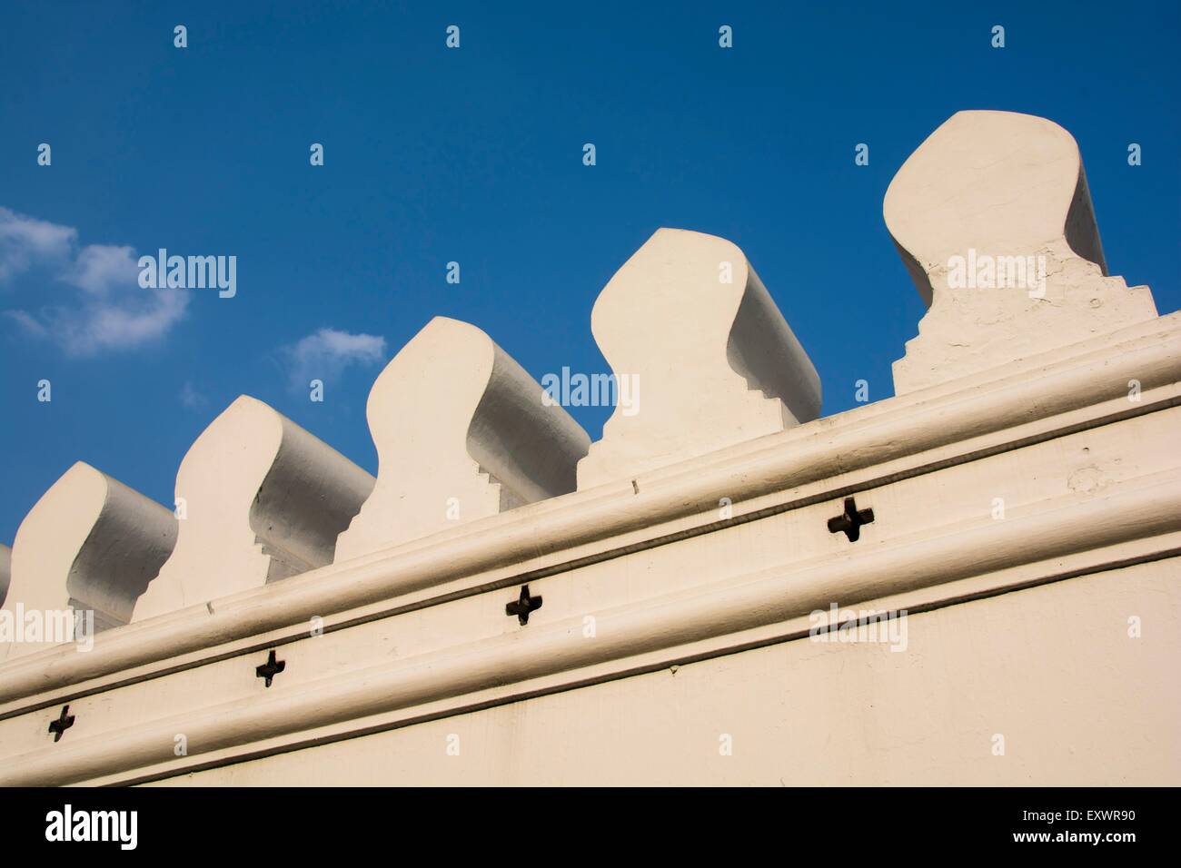 Defensive wall structure hi-res stock photography and images - Alamy