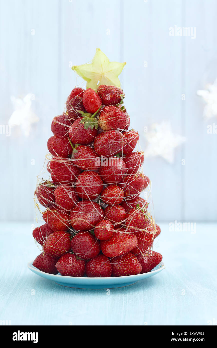 Strawberry tree fruit hi-res stock photography and images - Alamy