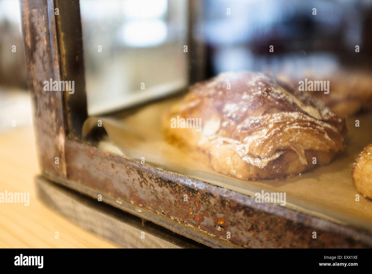 Bakery goods display case hi-res stock photography and images - Alamy