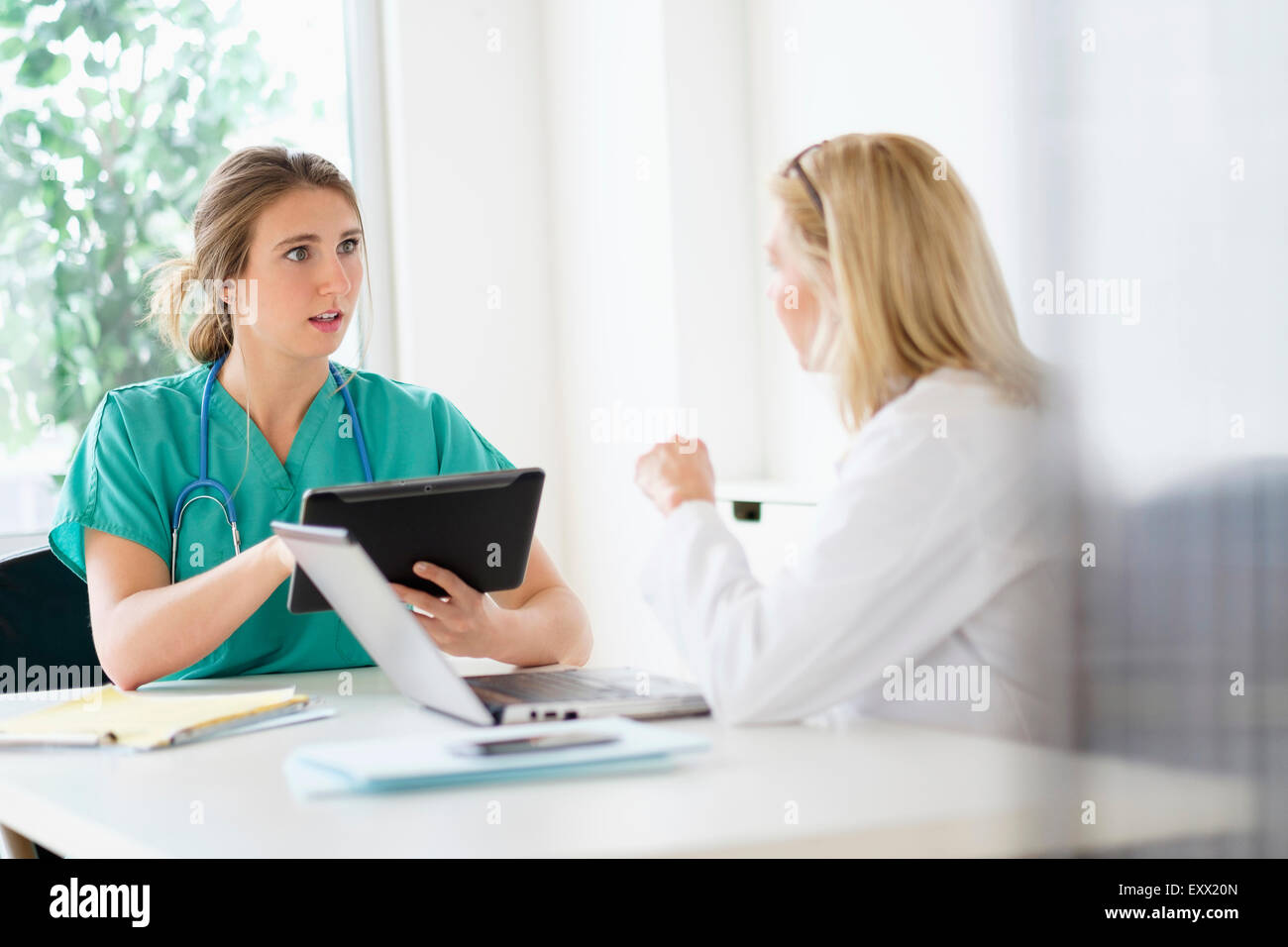 Adult20 24 hi-res stock photography and images - Alamy