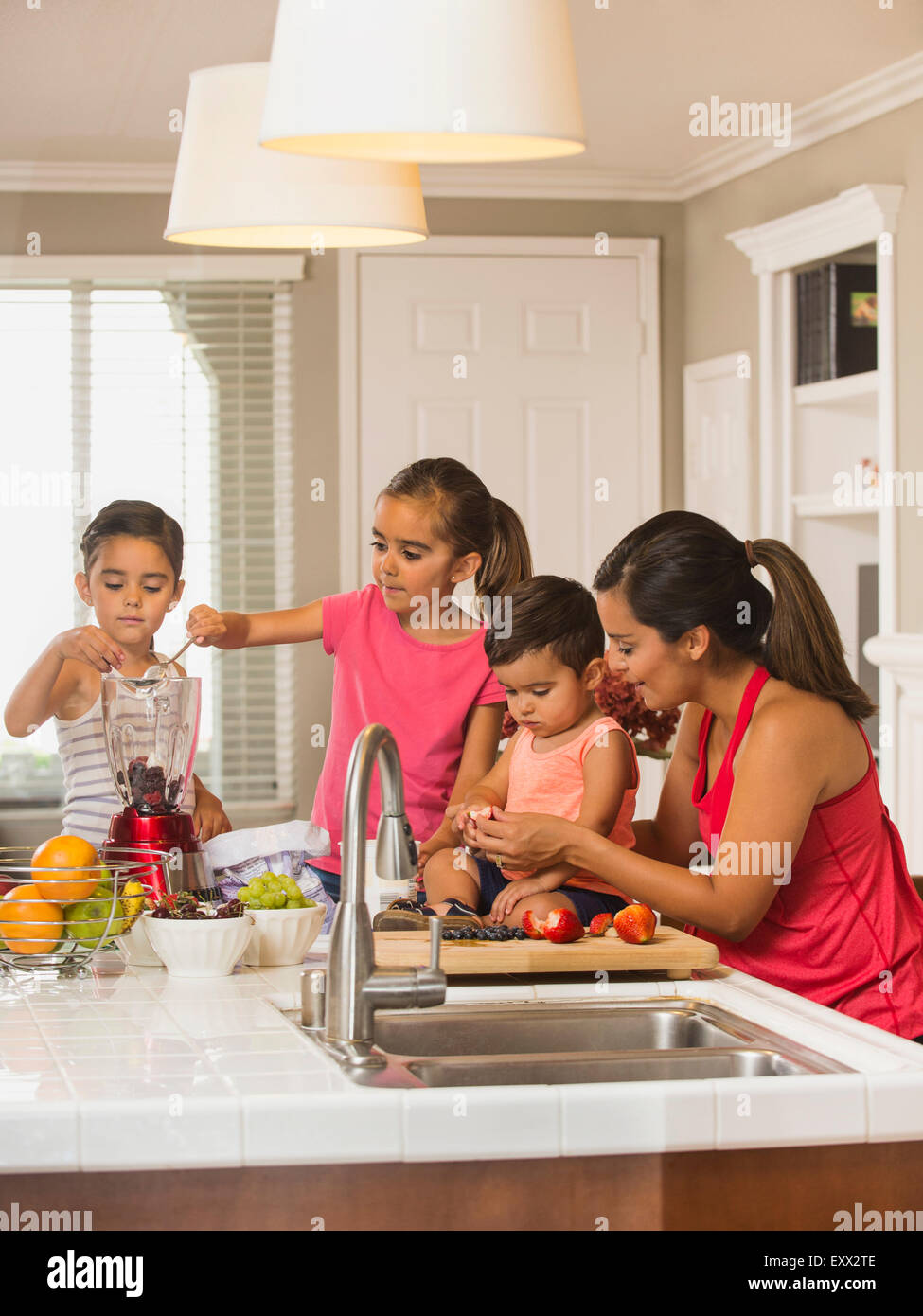 Female kids children fruit hi-res stock photography and images - Alamy