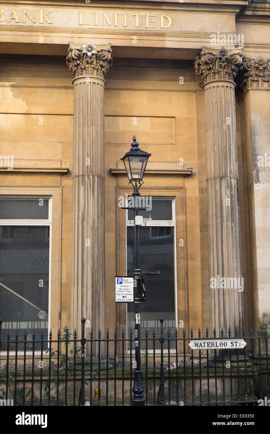 Banking hall hi-res stock photography and images - Alamy