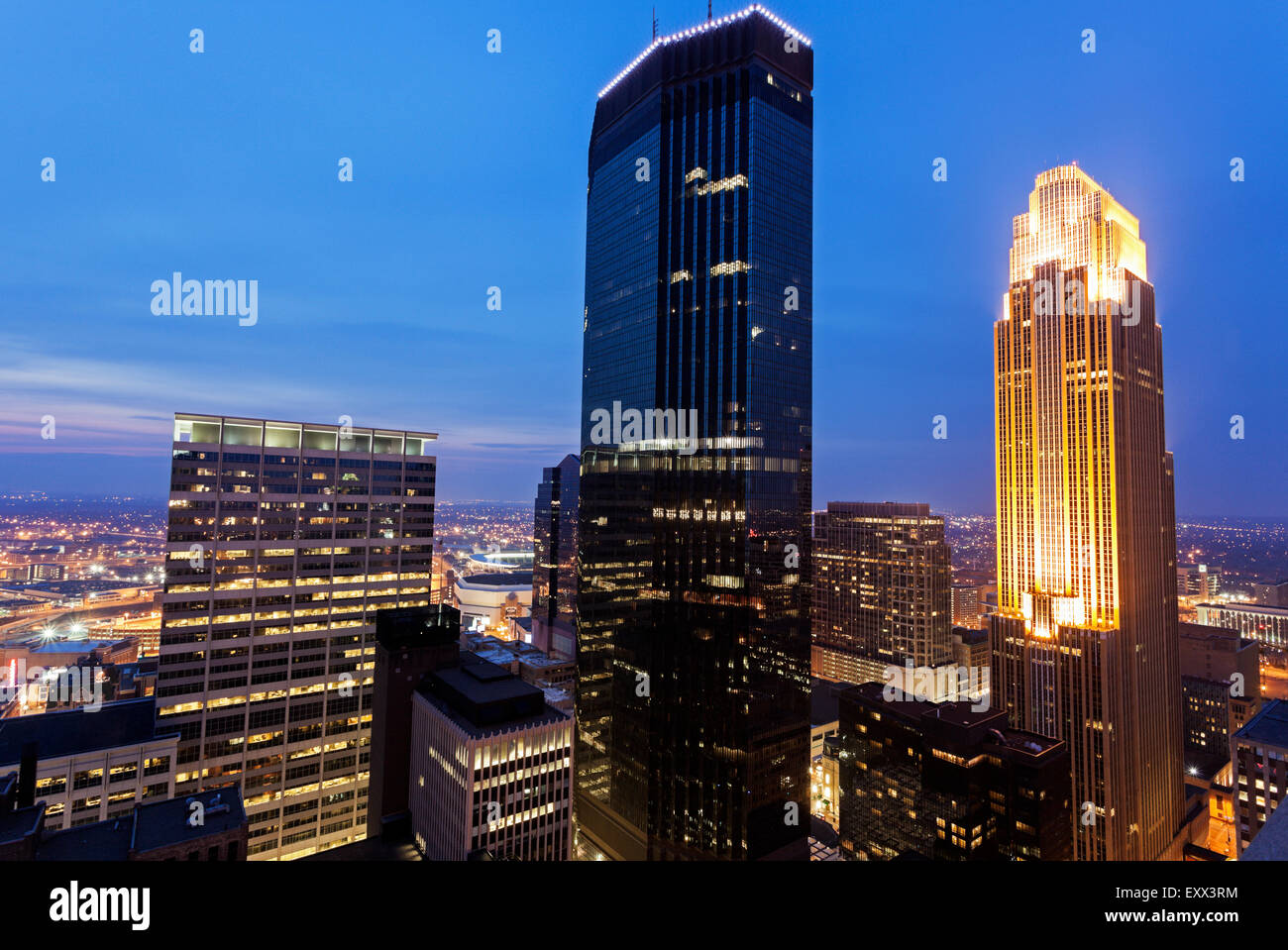Downtown district districts hi-res stock photography and images - Alamy