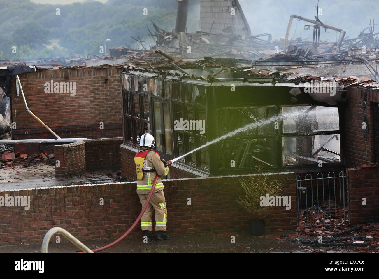 Hampshire and isle of wight fire hi-res stock photography and images ...