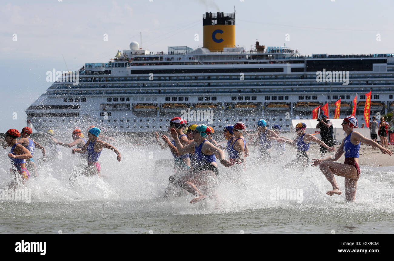 Swim run hi-res stock photography and images - Alamy